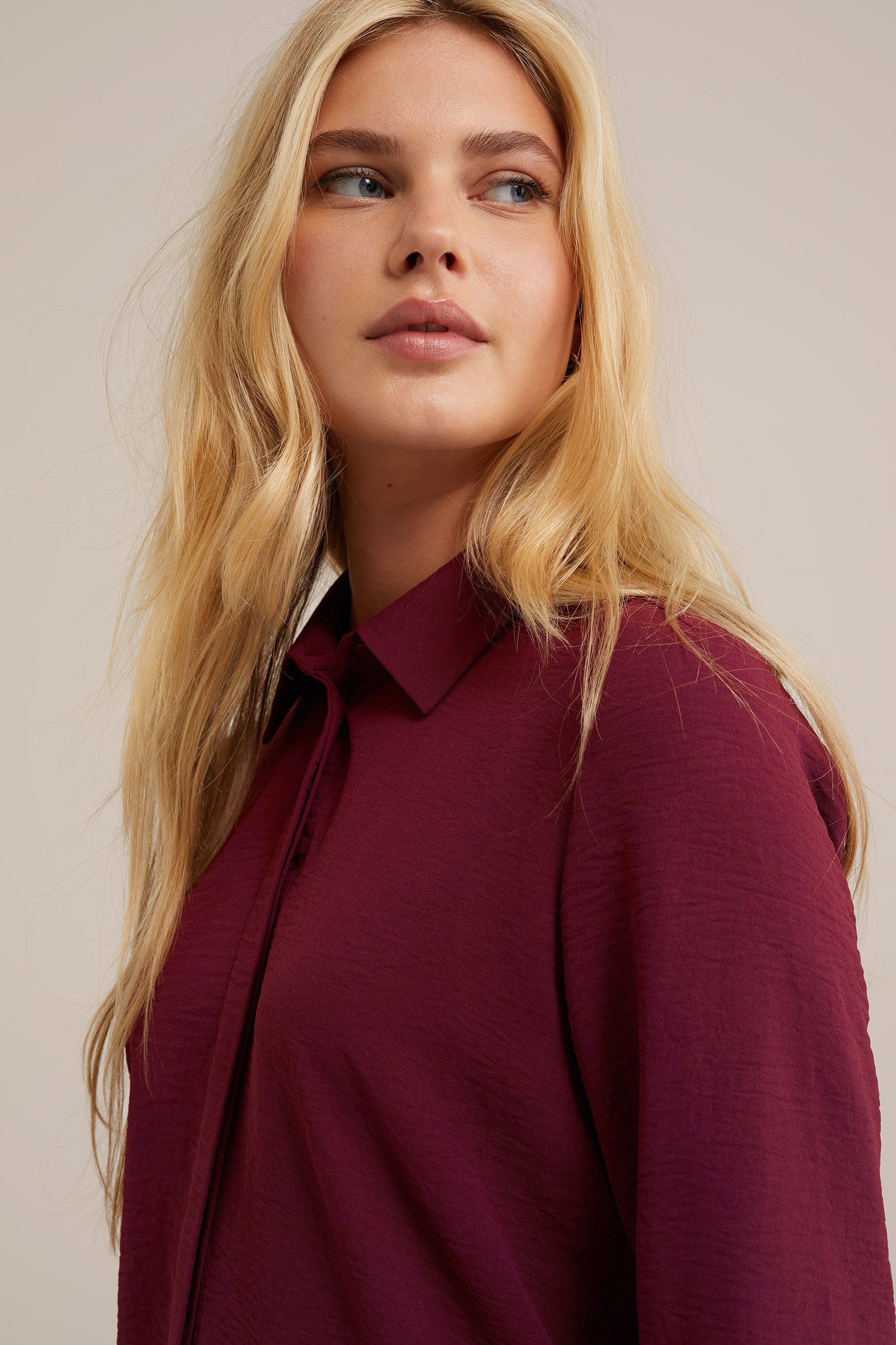 Dames blouse met fijne structuur | wefashion.com