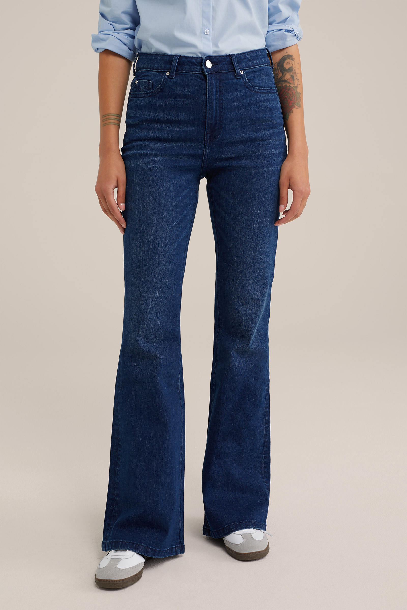 Dames high rise flared jeans met superstretch | wefashion.com
