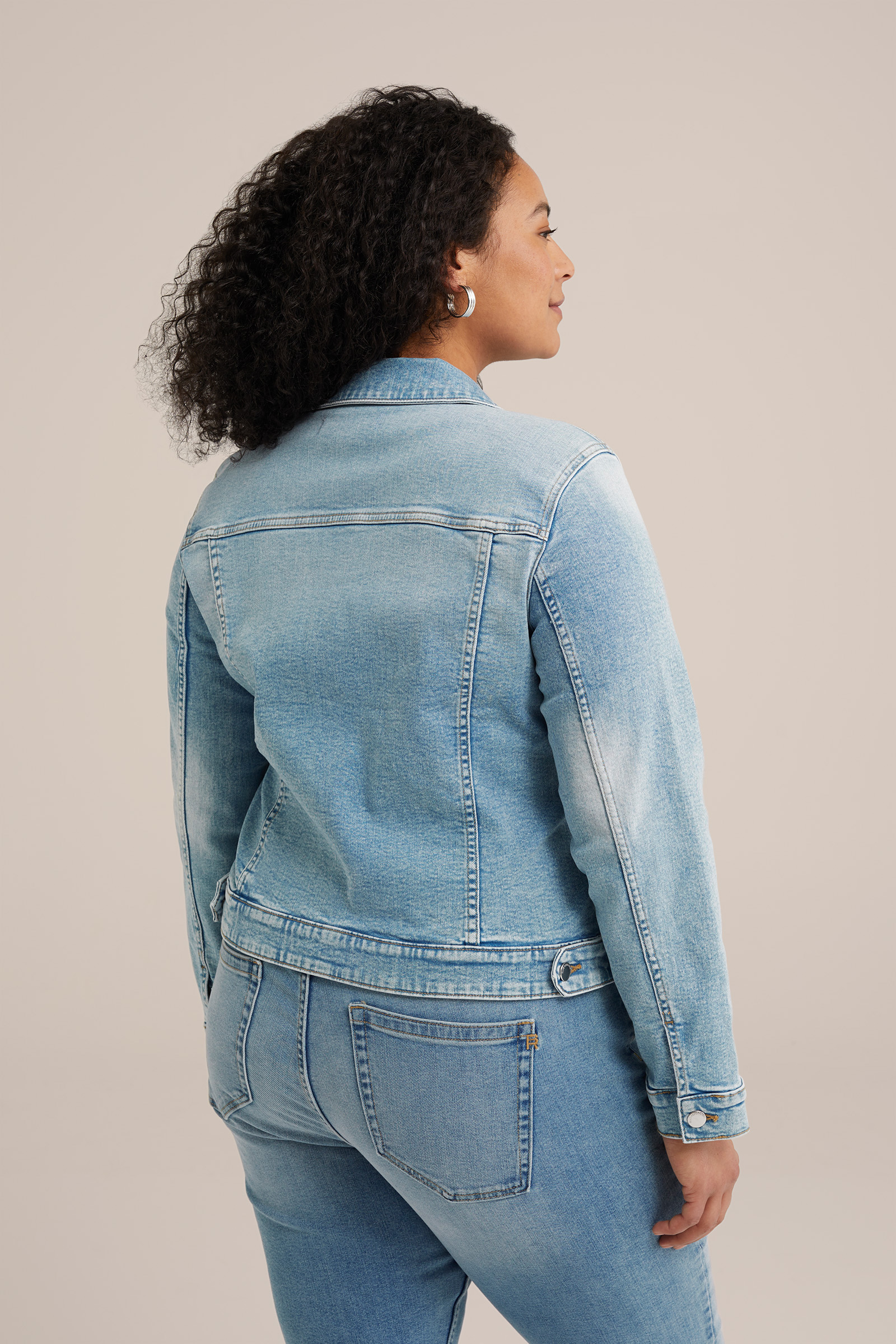 Dames denim jack met comfortstretch - Curve | wefashion.nl