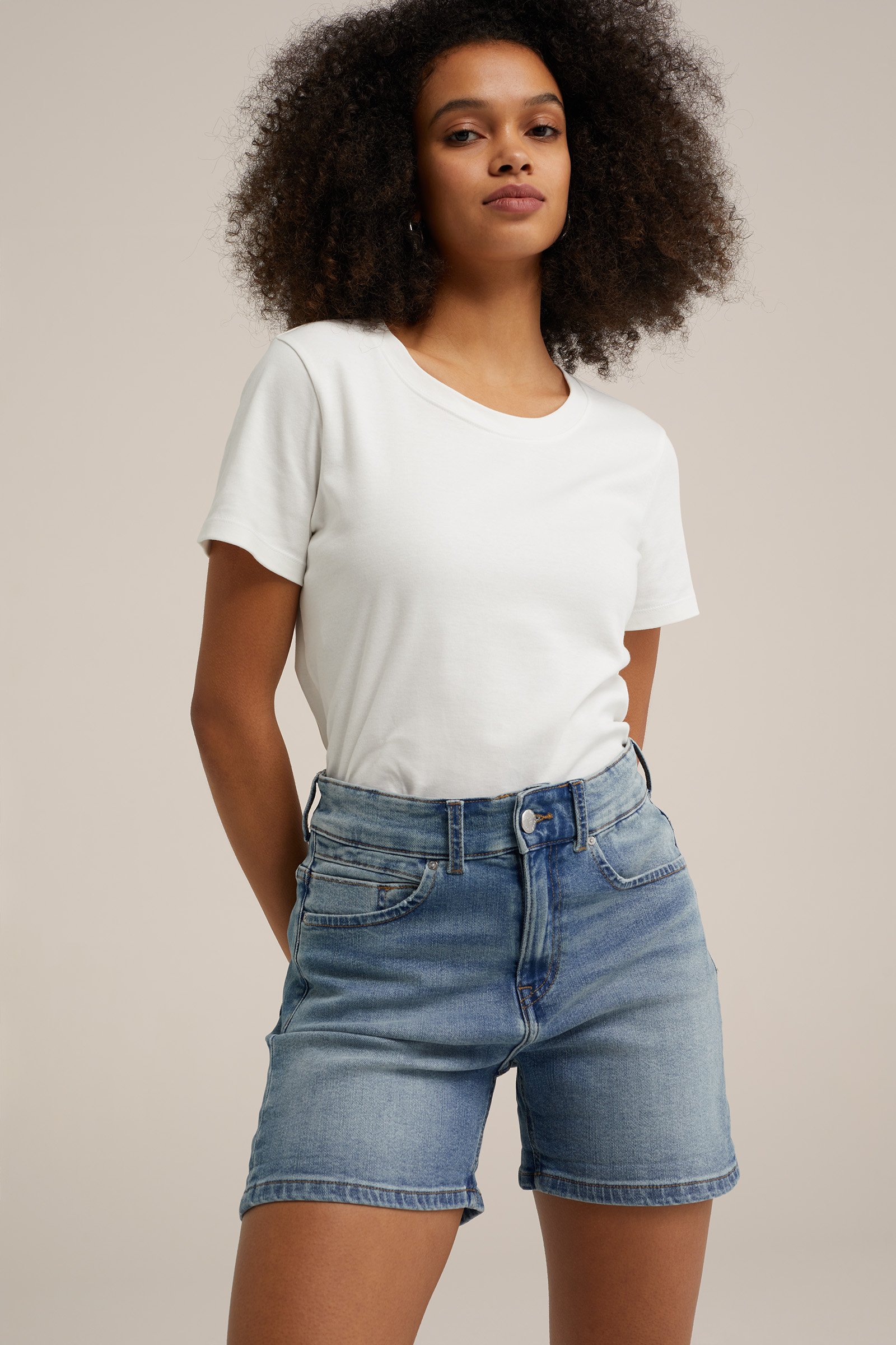 Dames high rise denimshort met comfort stretch | wefashion.com